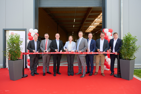 UL Solutions launches Advanced Battery Testing Center - EV Engineering ...